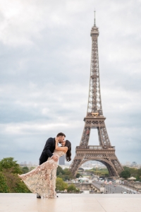 What to Wear to a Photoshoot - Tips from Expert Photographers