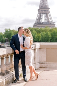 What to Wear to a Photoshoot - Tips from Expert Photographers